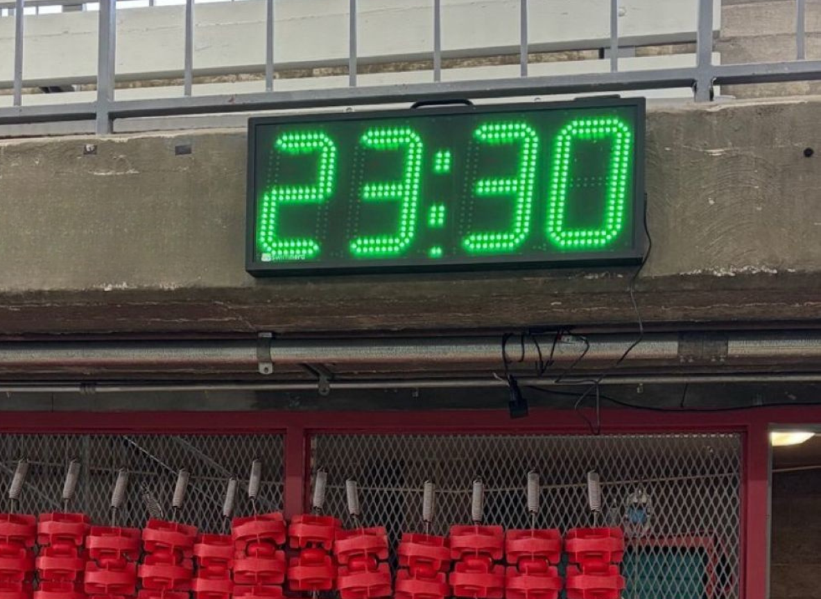 WiFi Digital Pace Clock | Swimnerd Wireless Swim Timer – SWIMNERD PACE ...